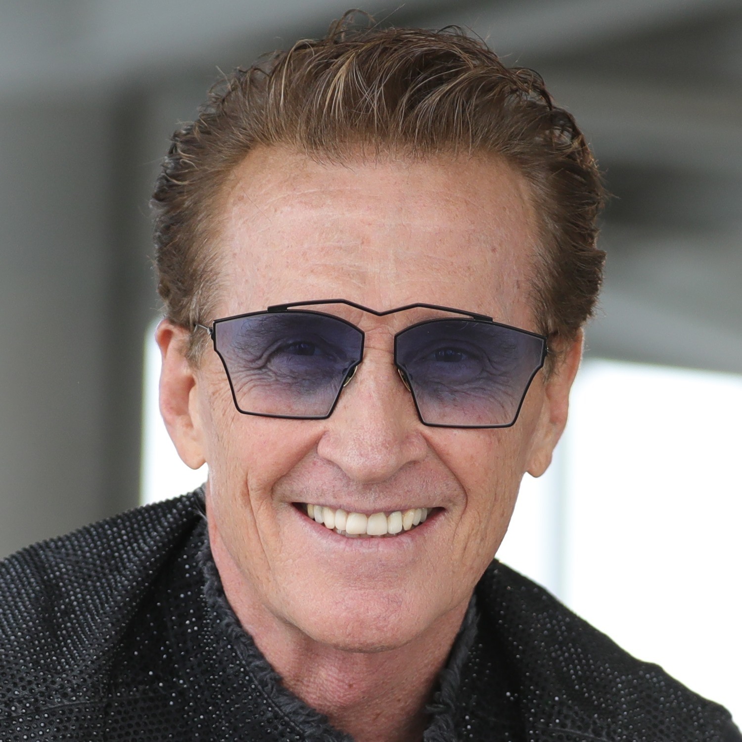 Cuanto cobra por concierto | Contratación de Emmanuel