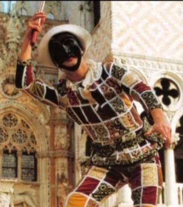 Contratar a Pierrot Veneciano como Artista de Performance